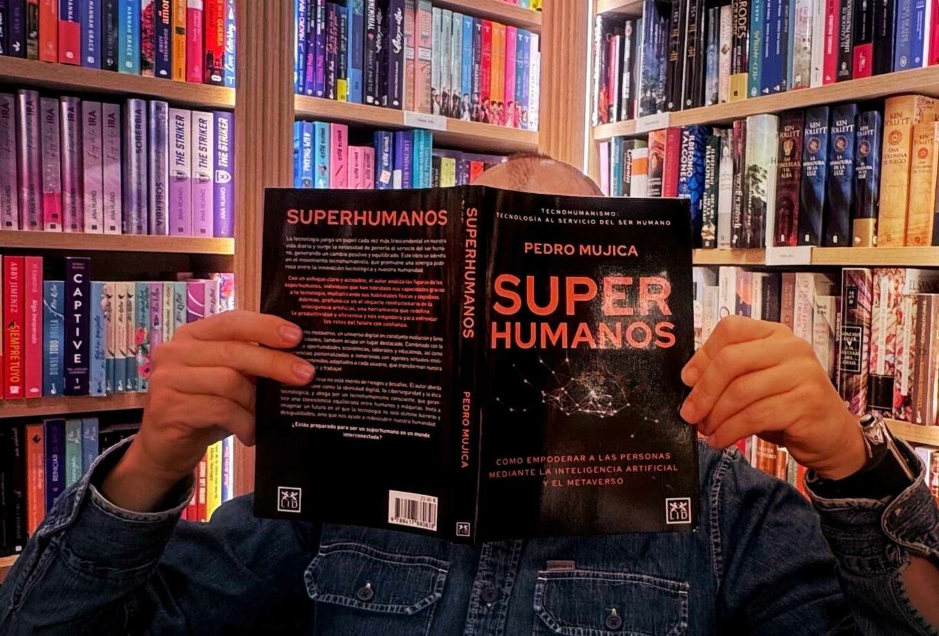 SUPERHUMANOS - TECNOHUMANISMO